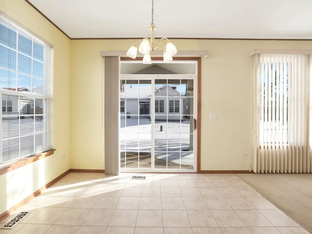 16114 Seneca Lake Cir, Crest Hill, Il 60403 | Carillon Lakes | 55+ Home ...