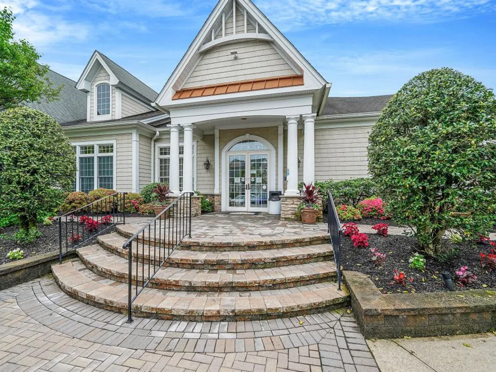 3 Concerto Dr, Lake Grove, Ny 11755 | Encore At Lake Grove | 55+ Home For Sale