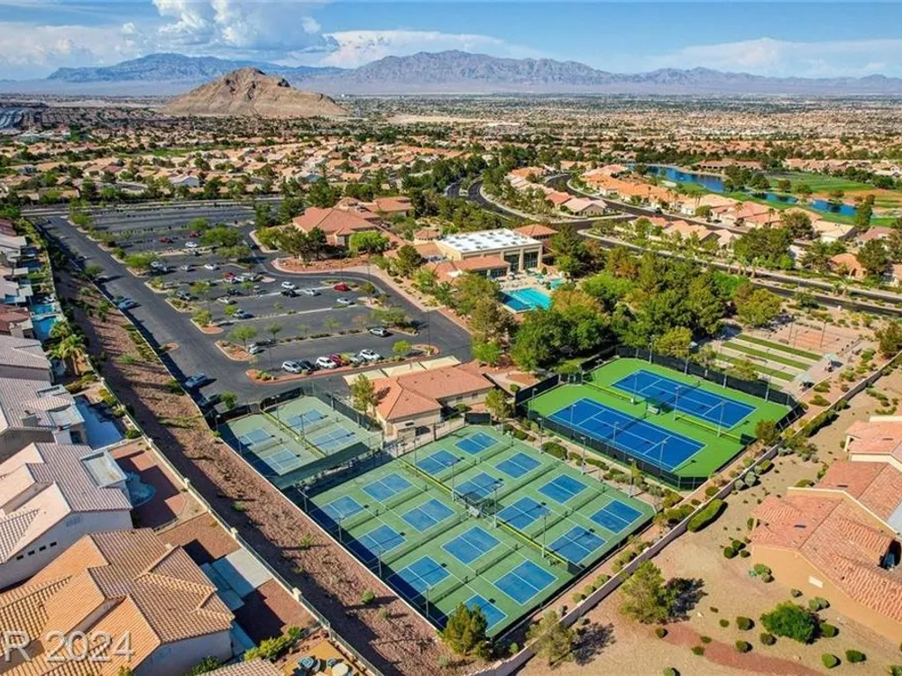 8753 Sundial Dr, Las Vegas, Nv 89134 | Sun City Summerlin | 55+ Home ...