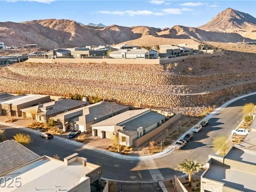 52 Reverie Heights Ave, Henderson, Nv 89011 | Del Webb At Lake Las ...