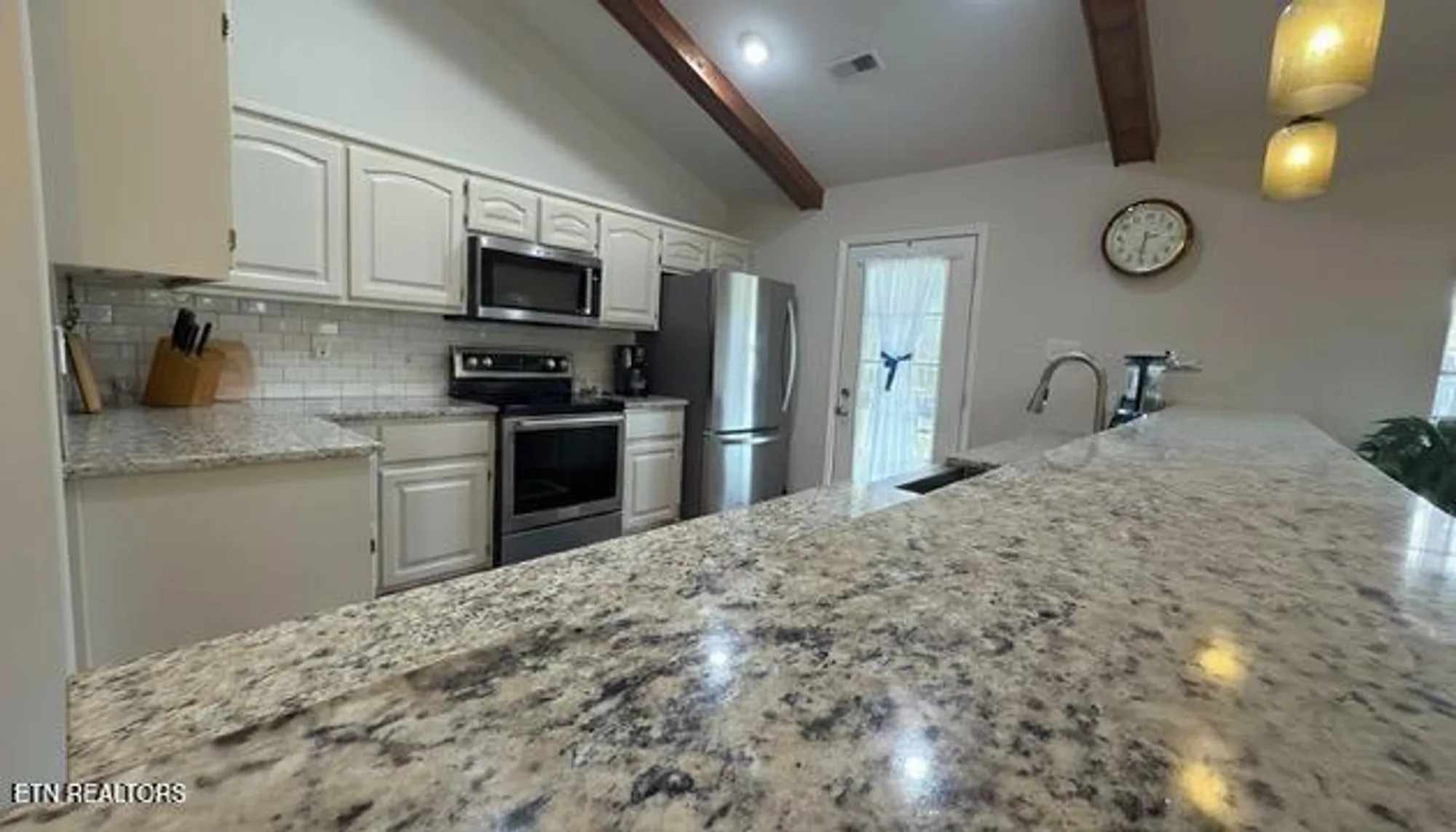 103 WARBLER CT, VONORE, TN 37885 | Rarity Bay | 55+ Home For Sale