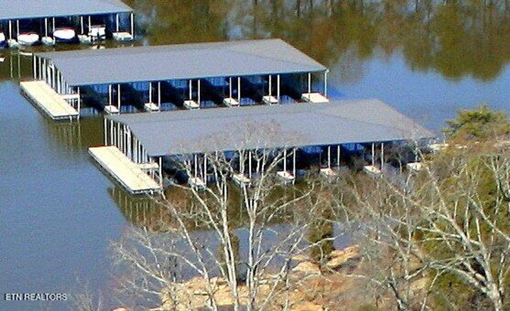 275 ROCK POINT DR, VONORE, TN 37885 | Rarity Bay | 55+ Home For Sale