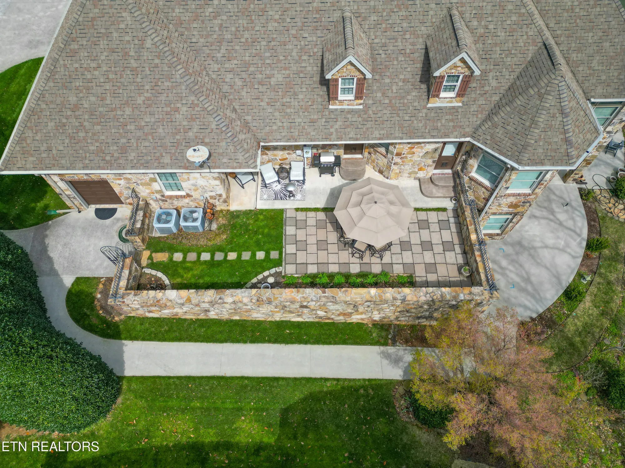 275 ROCK POINT DR, VONORE, TN 37885 | Rarity Bay | 55+ Home For Sale