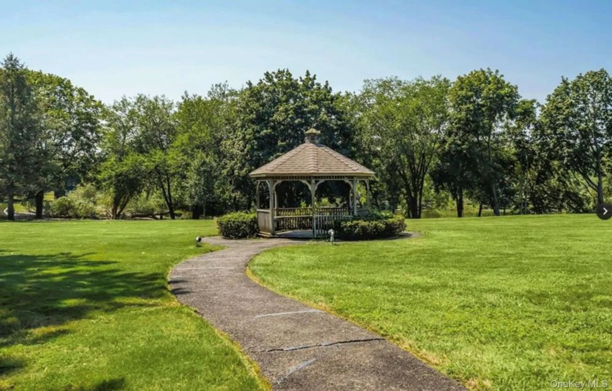 401 CABOT CT, SMITHTOWN, NY 11780 | Fairfield at St. James | 55+ Home ...
