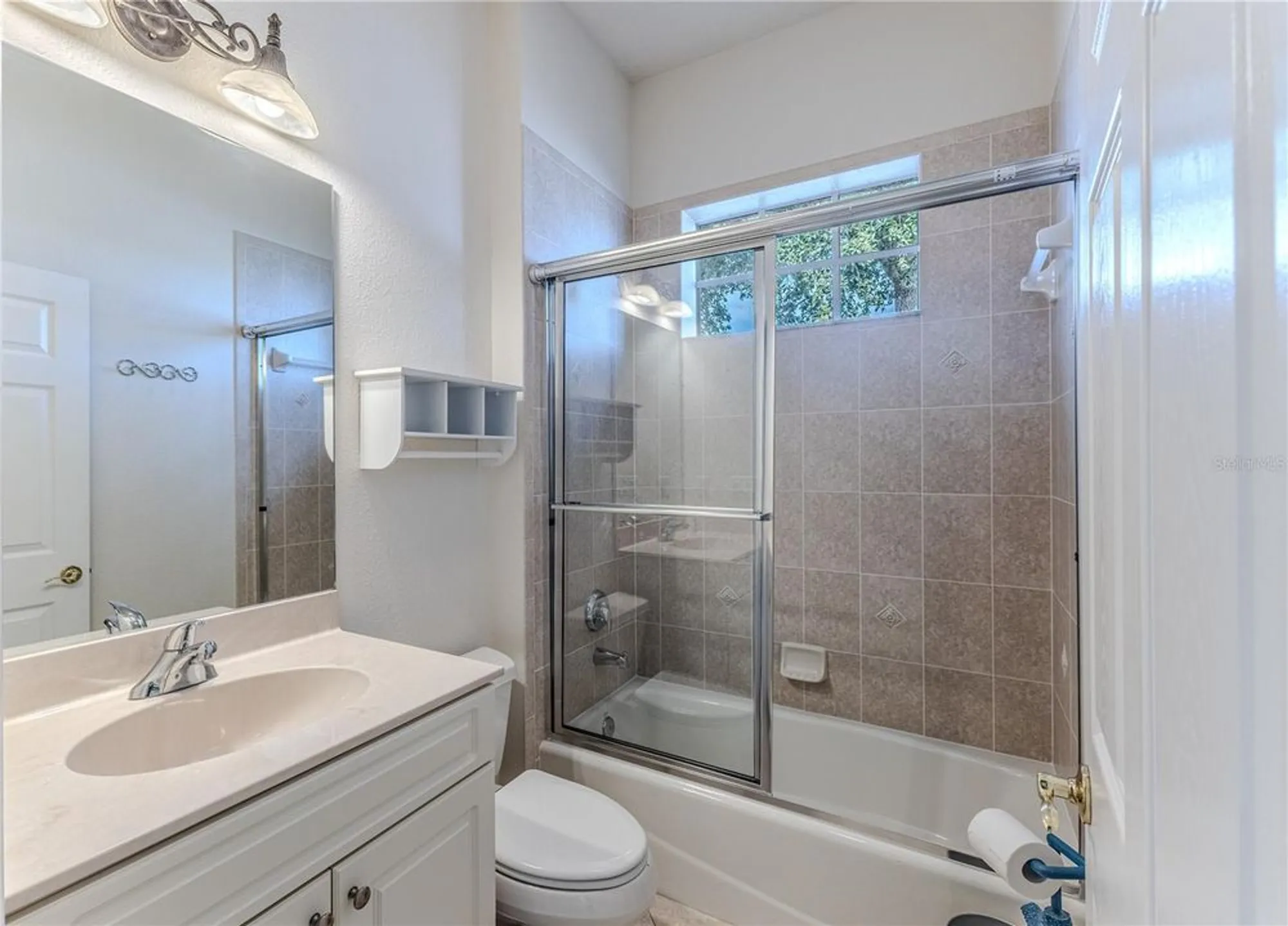 9406 BURNAM DR, WEEKI WACHEE, FL 34613 | GlenLakes Country Club | 55 ...