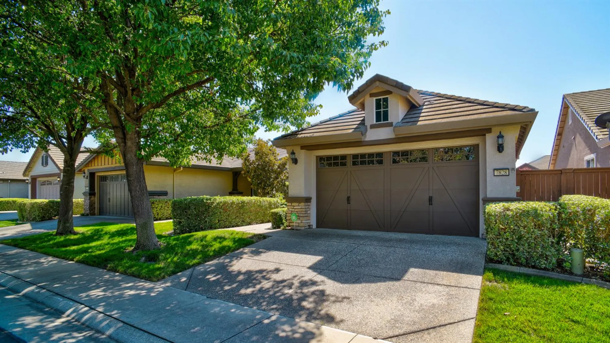 7828 BARNSLEY WAY, ELK GROVE, CA 95757 | Glenbrooke | 55+ Home For Sale
